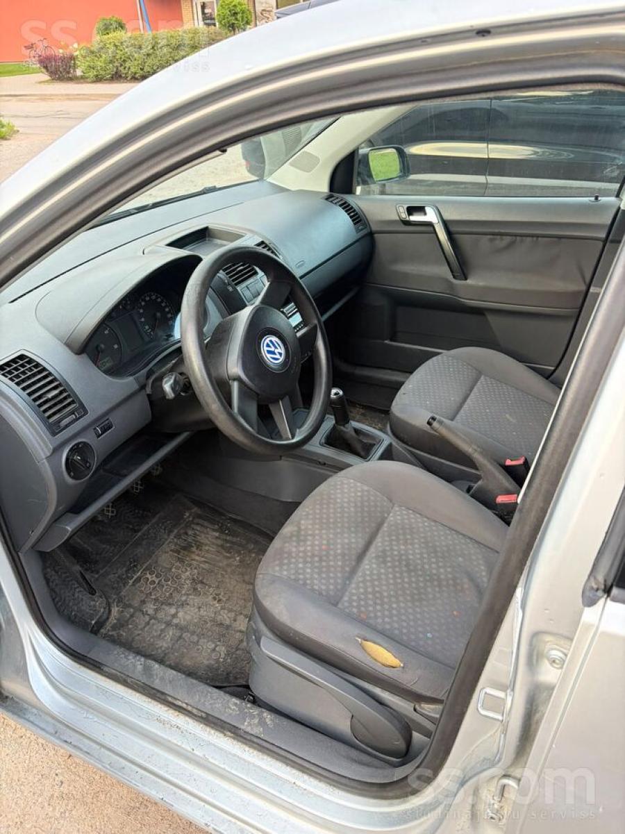 Pelēks Volkswagen Polo 2002 Jēkabpils, ar dzinēja tilpumu 1.90 L un nobraukumu 29 tūkst. km par 1000 €, foto 6 vietnē AUTOMOTO.COM.LV