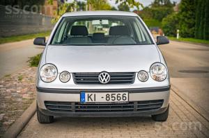 Grey Volkswagen Polo 2002 in Riga, with an engine capacity of 1.20 L and mileage of 142 thousand km for 990 €, photo 3 on AUTOMOTO.COM.LV