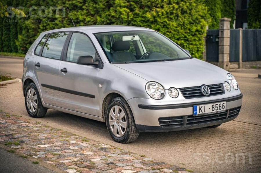Grey Volkswagen Polo 2002 in Riga, with an engine capacity of 1.20 L and mileage of 142 thousand km for 990 €, photo 4 on AUTOMOTO.COM.LV