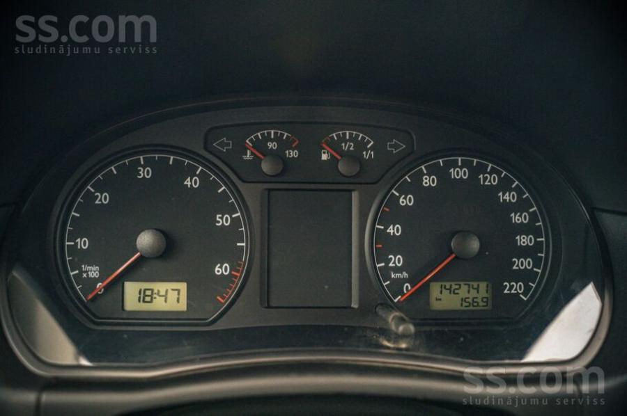 Grey Volkswagen Polo 2002 in Riga, with an engine capacity of 1.20 L and mileage of 142 thousand km for 990 €, photo 15 on AUTOMOTO.COM.LV
