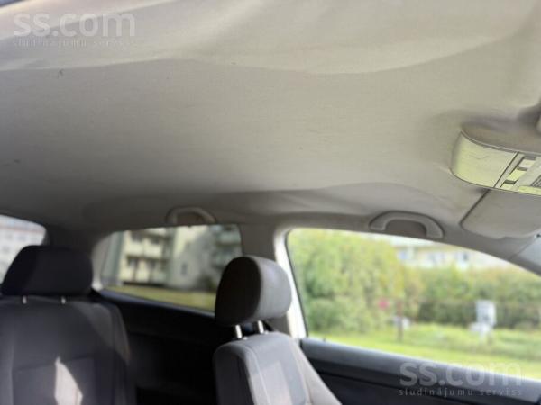 Grey Volkswagen Polo 2002 in Ventspils, with an engine capacity of 1.40 L and mileage of 208 thousand km for 850 €, photo 11 on AUTOMOTO.COM.LV