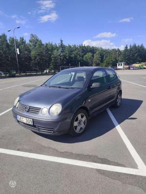 Grey Volkswagen Polo 2003 in Kaunas, with an engine capacity of 1.20 L and mileage of 246 thousand km for 550 €, photo 3 on AUTOMOTO.COM.LV