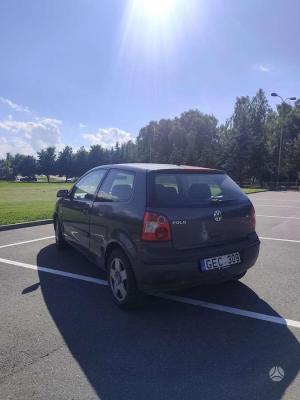 Grey Volkswagen Polo 2003 in Kaunas, with an engine capacity of 1.20 L and mileage of 246 thousand km for 550 €, photo 5 on AUTOMOTO.COM.LV