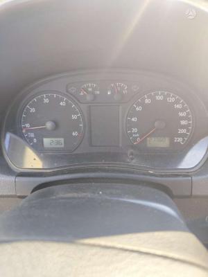 Grey Volkswagen Polo 2003 in Kaunas, with an engine capacity of 1.20 L and mileage of 246 thousand km for 550 €, photo 7 on AUTOMOTO.COM.LV