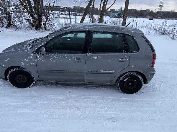 Grey Volkswagen Polo 2004 in Vilnius, with an engine capacity of 1.40 L and mileage of 137 thousand km for 1950 €, photo 4 on AUTOMOTO.COM.LV