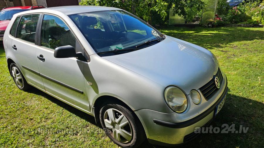 Pelēks Volkswagen Polo 2004 Tallina, ar dzinēja tilpumu 1.40 L un nobraukumu 0 tūkst. km par 990 €, foto 3 vietnē AUTOMOTO.COM.LV