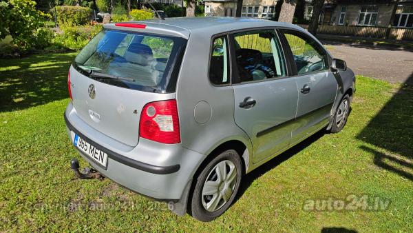 Pelēks Volkswagen Polo 2004 Tallina, ar dzinēja tilpumu 1.40 L un nobraukumu 0 tūkst. km par 990 €, foto 4 vietnē AUTOMOTO.COM.LV