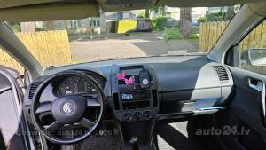 Pelēks Volkswagen Polo 2004 Tallina, ar dzinēja tilpumu 1.40 L un nobraukumu 0 tūkst. km par 990 €, foto 12 vietnē AUTOMOTO.COM.LV