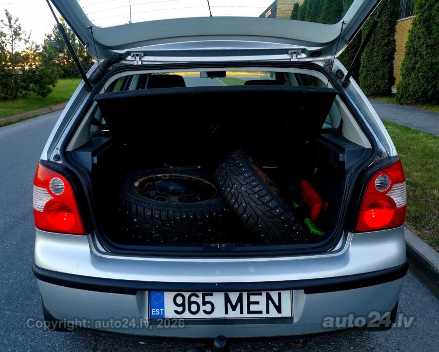 Pelēks Volkswagen Polo 2004 Tartu, ar dzinēja tilpumu 1.40 L un nobraukumu 150 tūkst. km par 1250 €, foto 8 vietnē AUTOMOTO.COM.LV