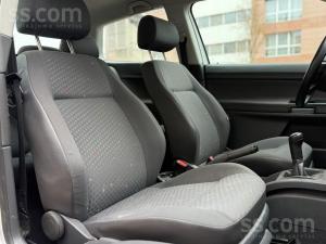 Pelēks Volkswagen Polo 2004 Rīga, ar dzinēja tilpumu 1.20 L un nobraukumu 0 tūkst. km par 1600 €, foto 7 vietnē AUTOMOTO.COM.LV