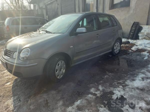 Pelēks Volkswagen Polo 2004 Rīga, ar dzinēja tilpumu 1.40 L un nobraukumu 416 tūkst. km par 1000 €, foto 3 vietnē AUTOMOTO.COM.LV