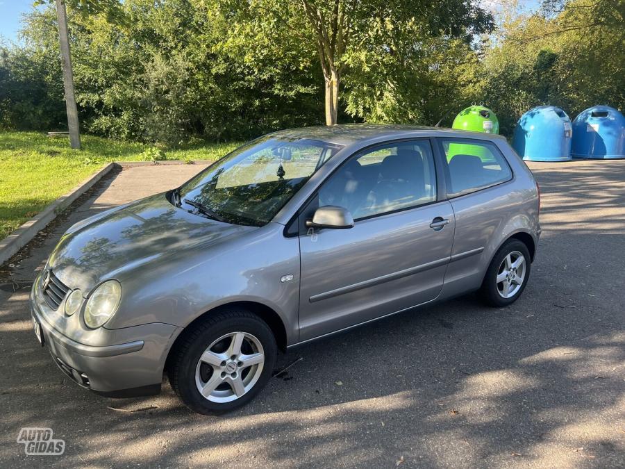 Grey Volkswagen Polo 2004 in Vilnius, with an engine capacity of 1.40 L and mileage of 231 thousand km for 1100 €, photo 5 on AUTOMOTO.COM.LV