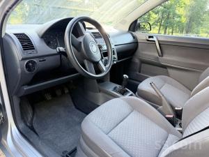 Pelēks Volkswagen Polo 2004 Gulbene, ar dzinēja tilpumu 1.20 L un nobraukumu 176 tūkst. km par 1400 €, foto 13 vietnē AUTOMOTO.COM.LV