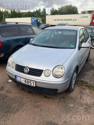 Pelēks Volkswagen Polo 2004 Rīga, ar dzinēja tilpumu 1.20 L un nobraukumu 240 tūkst. km par 700 €, foto  vietnē AUTOMOTO.COM.LV