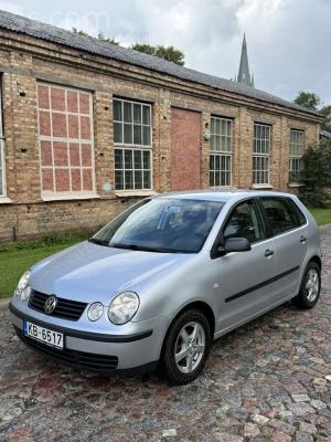 Grey Volkswagen Polo 2004 in Kuldiga, with an engine capacity of 1.20 L and mileage of 238 thousand km for 1300 €, photo 5 on AUTOMOTO.COM.LV