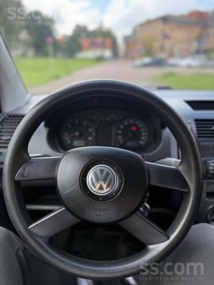 Grey Volkswagen Polo 2004 in Kuldiga, with an engine capacity of 1.20 L and mileage of 238 thousand km for 1300 €, photo 13 on AUTOMOTO.COM.LV