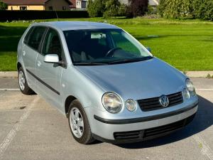 Grey Volkswagen Polo 2004 in Klaipeda, with an engine capacity of 1.40 L and mileage of 202 thousand km for 1399 €, photo  on AUTOMOTO.COM.LV