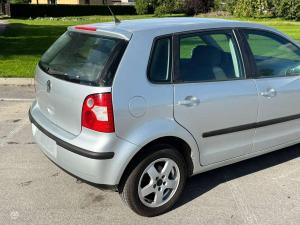 Grey Volkswagen Polo 2004 in Klaipeda, with an engine capacity of 1.40 L and mileage of 202 thousand km for 1399 €, photo 9 on AUTOMOTO.COM.LV