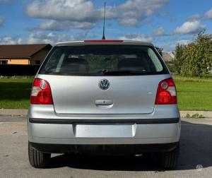 Grey Volkswagen Polo 2004 in Klaipeda, with an engine capacity of 1.40 L and mileage of 202 thousand km for 1399 €, photo 14 on AUTOMOTO.COM.LV