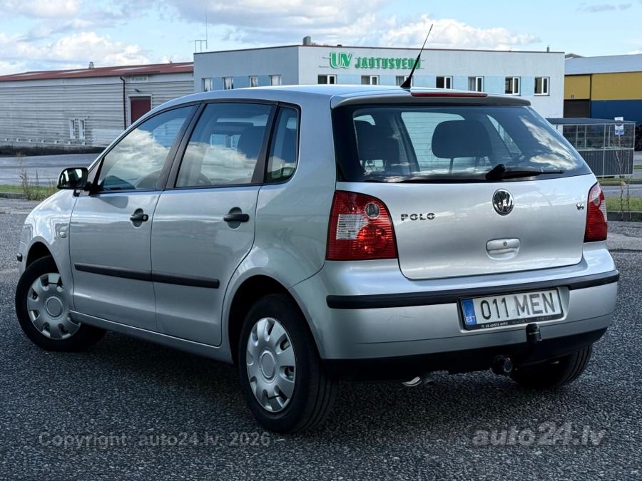 Grey Volkswagen Polo 2004 in Tartu, with an engine capacity of 1.40 L and mileage of 208 thousand km for 1799 €, photo 3 on AUTOMOTO.COM.LV