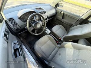 Grey Volkswagen Polo 2004 in Tartu, with an engine capacity of 1.40 L and mileage of 208 thousand km for 1799 €, photo 14 on AUTOMOTO.COM.LV