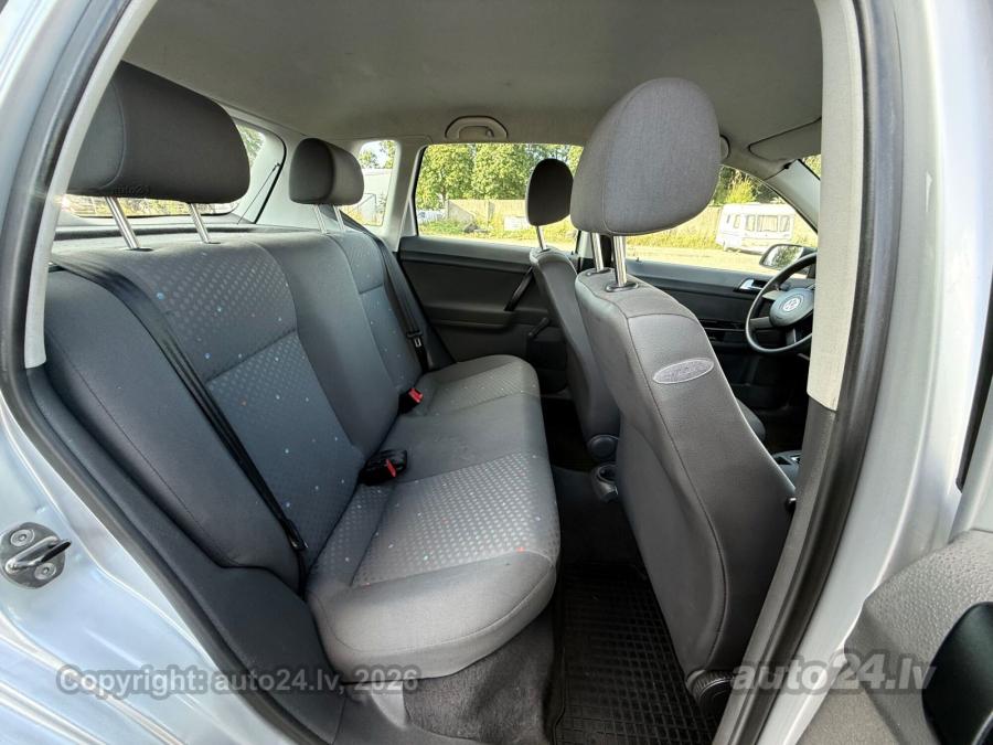 Grey Volkswagen Polo 2004 in Tartu, with an engine capacity of 1.40 L and mileage of 208 thousand km for 1799 €, photo 21 on AUTOMOTO.COM.LV