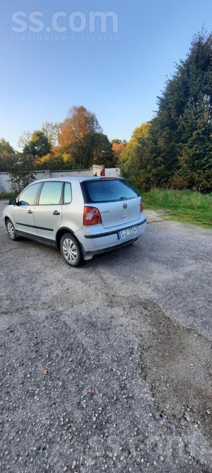 Pelēks Volkswagen Polo 2004 Liepāja, ar dzinēja tilpumu 1.40 L un nobraukumu 0 tūkst. km par 1200 €, foto 3 vietnē AUTOMOTO.COM.LV