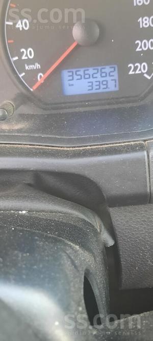 Pelēks Volkswagen Polo 2004 Liepāja, ar dzinēja tilpumu 1.40 L un nobraukumu 0 tūkst. km par 1200 €, foto 5 vietnē AUTOMOTO.COM.LV