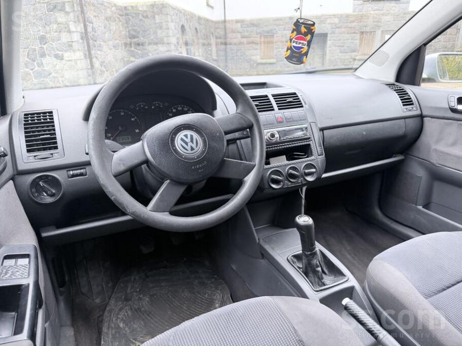 Grey Volkswagen Polo 2004 in Gulbene, with an engine capacity of 1.90 L and mileage of 375 thousand km for 1100 €, photo 8 on AUTOMOTO.COM.LV