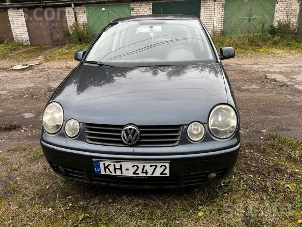 Grey Volkswagen Polo 2004 in Riga, with an engine capacity of 1.40 L and mileage of 274 thousand km for 450 €, photo 1 on AUTOMOTO.COM.LV