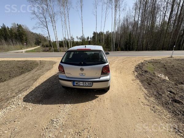 Pelēks Volkswagen Polo 2005 Ogre, ar dzinēja tilpumu 1.20 L un nobraukumu 136 tūkst. km par 1100 €, foto 4 vietnē AUTOMOTO.COM.LV