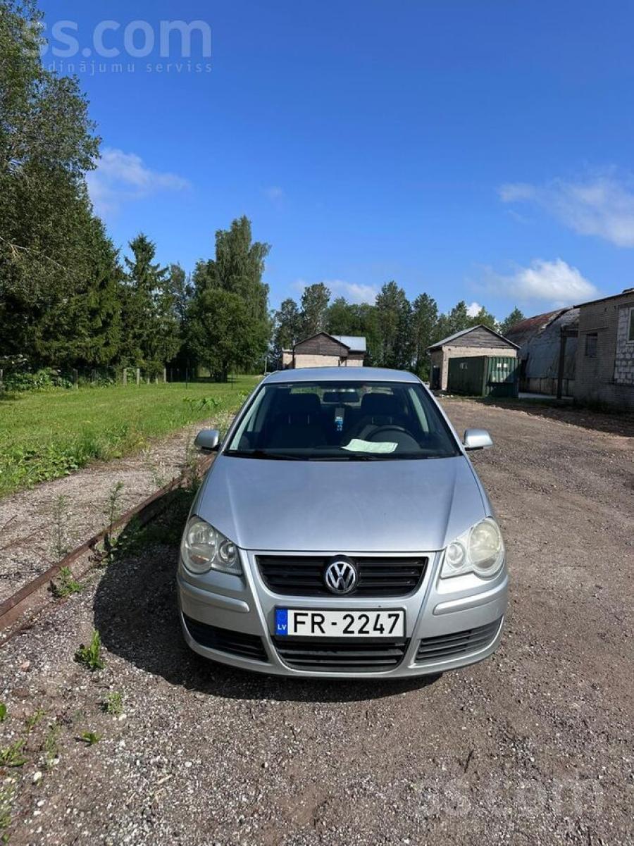 Grey Volkswagen Polo 2005 in Talsi, with an engine capacity of 1.40 L and mileage of 169 thousand km for 515 €, photo 1 on AUTOMOTO.COM.LV