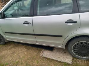Pelēks Volkswagen Polo 2005 Aizkraukle, ar dzinēja tilpumu 1.40 L un nobraukumu 242 tūkst. km par 850 €, foto 6 vietnē AUTOMOTO.COM.LV