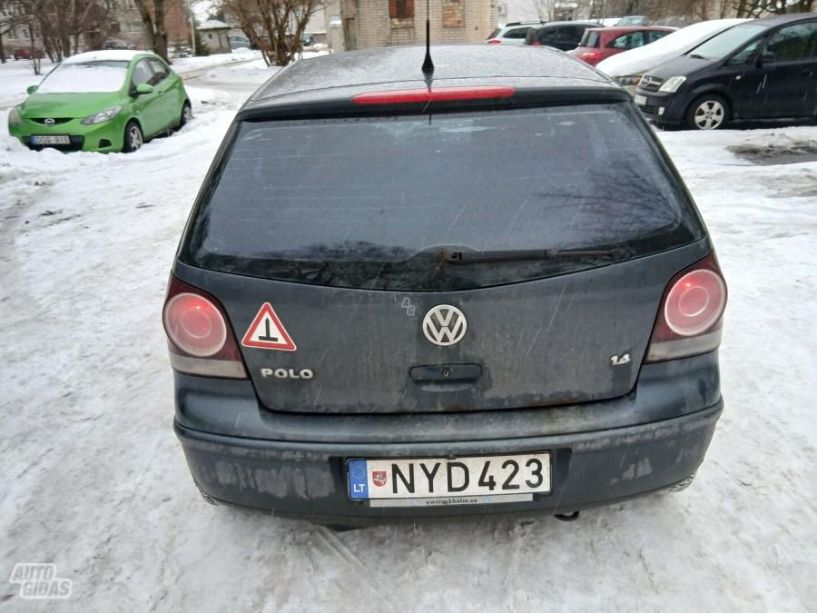 Pelēks Volkswagen Polo 2005 Kauņa, ar dzinēja tilpumu 1.40 L un nobraukumu 340 tūkst. km par 850 €, foto 4 vietnē AUTOMOTO.COM.LV