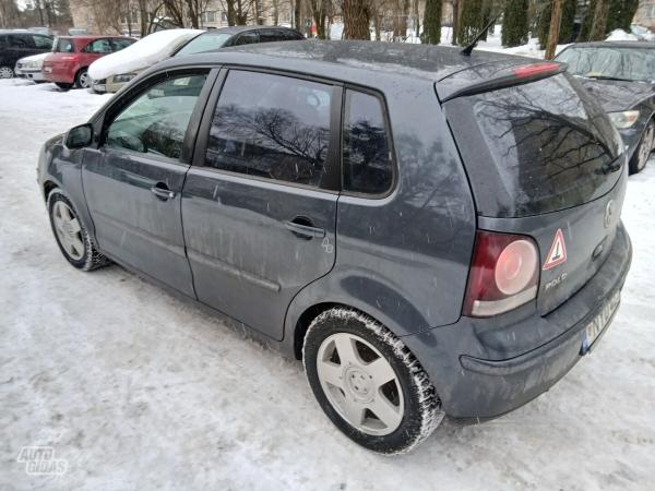 Grey Volkswagen Polo 2005 in Kaunas, with an engine capacity of 1.40 L and mileage of 340 thousand km for 850 €, photo 5 on AUTOMOTO.COM.LV