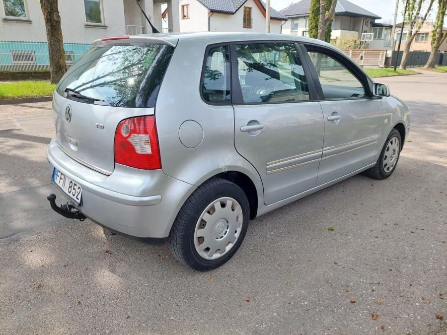Pelēks Volkswagen Polo 2005 Alīta, ar dzinēja tilpumu 1.90 L un nobraukumu 3165 tūkst. km par 850 €, foto 10 vietnē AUTOMOTO.COM.LV