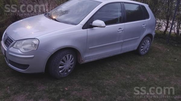 Pelēks Volkswagen Polo 2005 Rīga, ar dzinēja tilpumu 1.40 L un nobraukumu 180 tūkst. km par 700 €, foto 2 vietnē AUTOMOTO.COM.LV