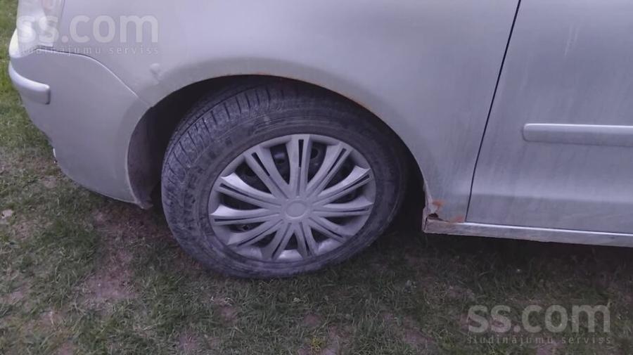 Pelēks Volkswagen Polo 2005 Rīga, ar dzinēja tilpumu 1.40 L un nobraukumu 180 tūkst. km par 700 €, foto 5 vietnē AUTOMOTO.COM.LV