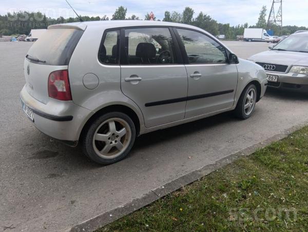 Pelēks Volkswagen Polo 2005 Tukums, ar dzinēja tilpumu 1.90 L un nobraukumu 357 tūkst. km par 1650 €, foto 3 vietnē AUTOMOTO.COM.LV