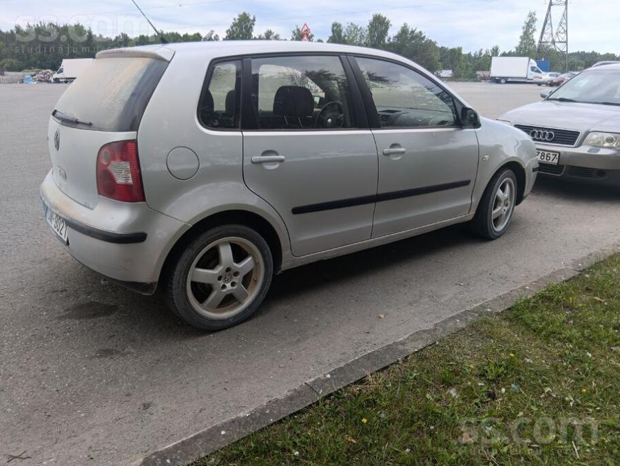 Серый Фольксваген Поло 2005 в Тукумс, объемом двигателя 1.90 л и пробегом 357 тыс. км за 1650 €, фото 4 на AUTOMOTO.COM.LV
