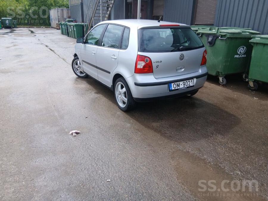 Серый Фольксваген Поло 2005 в Тукумс, объемом двигателя 1.90 л и пробегом 357 тыс. км за 1650 €, фото 8 на AUTOMOTO.COM.LV