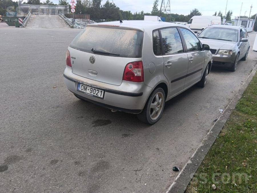 Pelēks Volkswagen Polo 2005 Tukums, ar dzinēja tilpumu 1.90 L un nobraukumu 357 tūkst. km par 1650 €, foto 3 vietnē AUTOMOTO.COM.LV