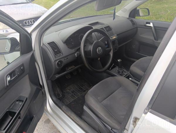 Grey Volkswagen Polo 2005 in Tukums, with an engine capacity of 1.90 L and mileage of 357 thousand km for 1650 €, photo 4 on AUTOMOTO.COM.LV