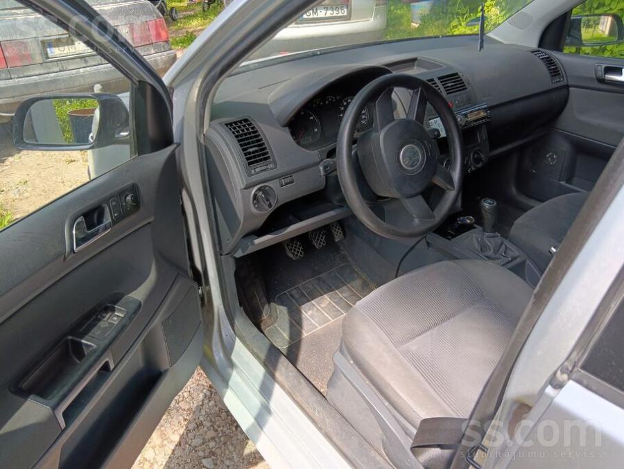 Pelēks Volkswagen Polo 2005 Tukums, ar dzinēja tilpumu 1.90 L un nobraukumu 357 tūkst. km par 1650 €, foto 10 vietnē AUTOMOTO.COM.LV