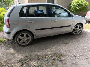 Pelēks Volkswagen Polo 2005 Tukums, ar dzinēja tilpumu 1.90 L un nobraukumu 357 tūkst. km par 1650 €, foto 14 vietnē AUTOMOTO.COM.LV