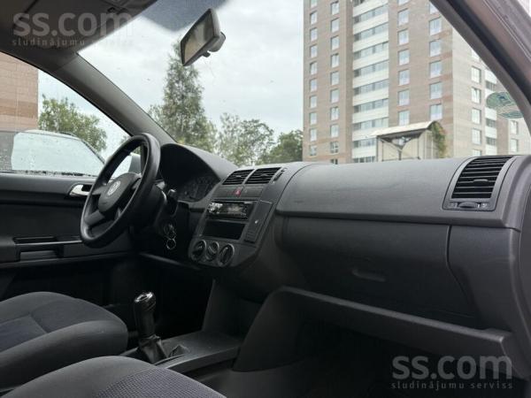Grey Volkswagen Polo 2005 in Riga, with an engine capacity of 1.40 L and mileage of 0 thousand km for 1900 €, photo 11 on AUTOMOTO.COM.LV