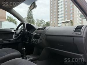 Grey Volkswagen Polo 2005 in Riga, with an engine capacity of 1.40 L and mileage of 0 thousand km for 1900 €, photo 11 on AUTOMOTO.COM.LV