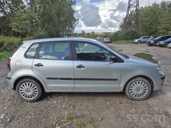Grey Volkswagen Polo 2005 in Riga, with an engine capacity of 1.20 L and mileage of 148 thousand km for 350 €, photo 5 on AUTOMOTO.COM.LV
