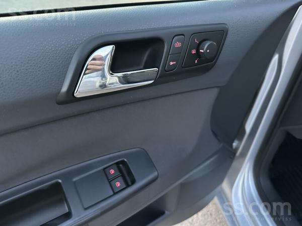 Grey Volkswagen Polo 2005 in Riga, with an engine capacity of 1.90 L and mileage of 187 thousand km for 2300 €, photo 9 on AUTOMOTO.COM.LV
