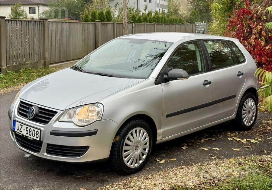 Pelēks Volkswagen Polo 2005 Rīga, ar dzinēja tilpumu 1.20 L un nobraukumu 149 tūkst. km par 1650 €, foto 4 vietnē AUTOMOTO.COM.LV